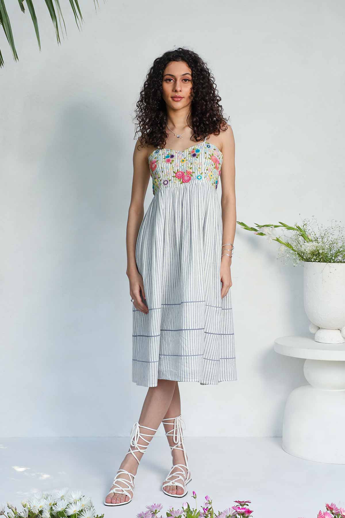 Nostalgia Dress – Originate.in